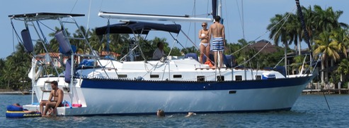 Classic Lancer Yacht | Miami Sailing - Private Sailboat Charters in MIAMI